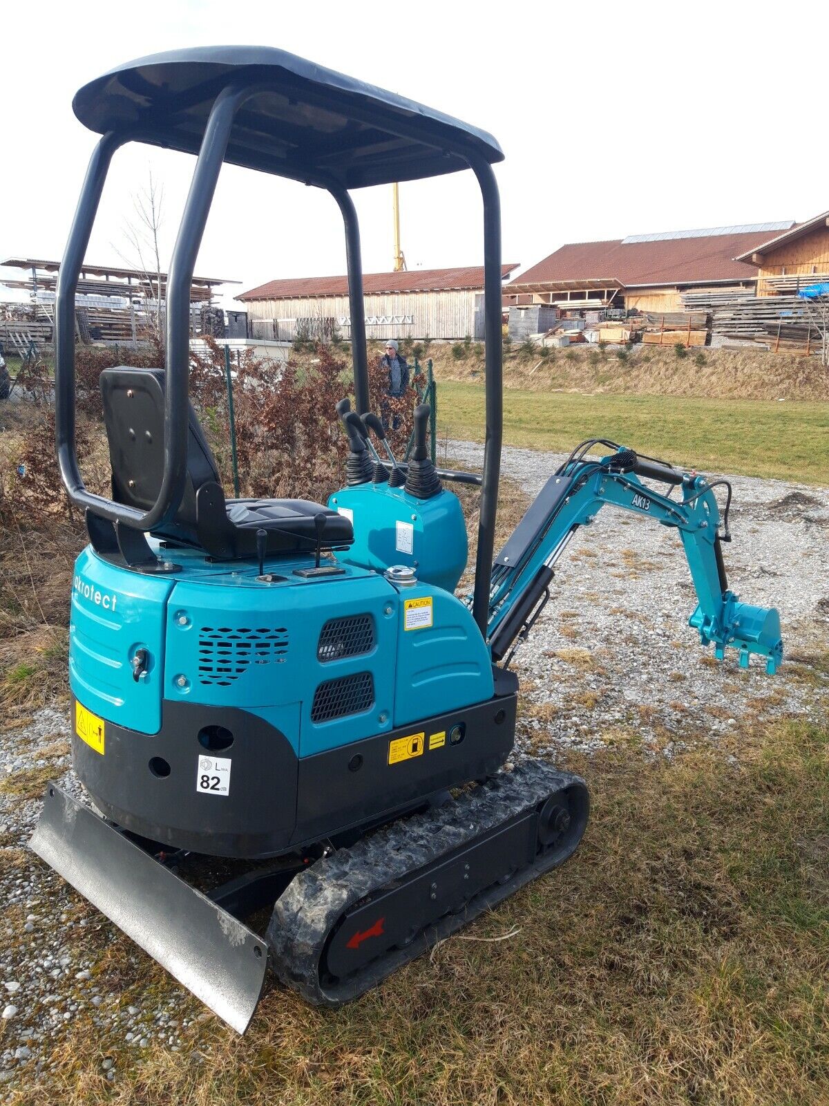 Akrotect Minibagger AK12 :: Gartlehner